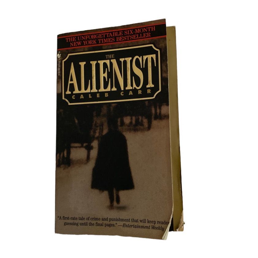 The Alienist by Caleb Carr, Paperback | Pangobooks