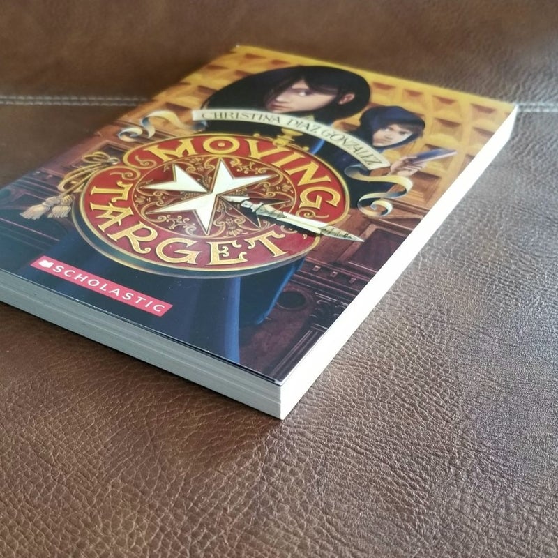 Moving Target by , Paperback | Pangobooks