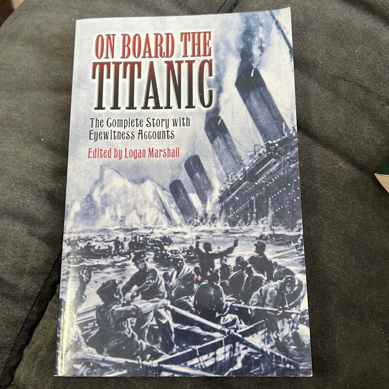 On Board the Titanic by Stephen Spignesi, Paperback | Pangobooks