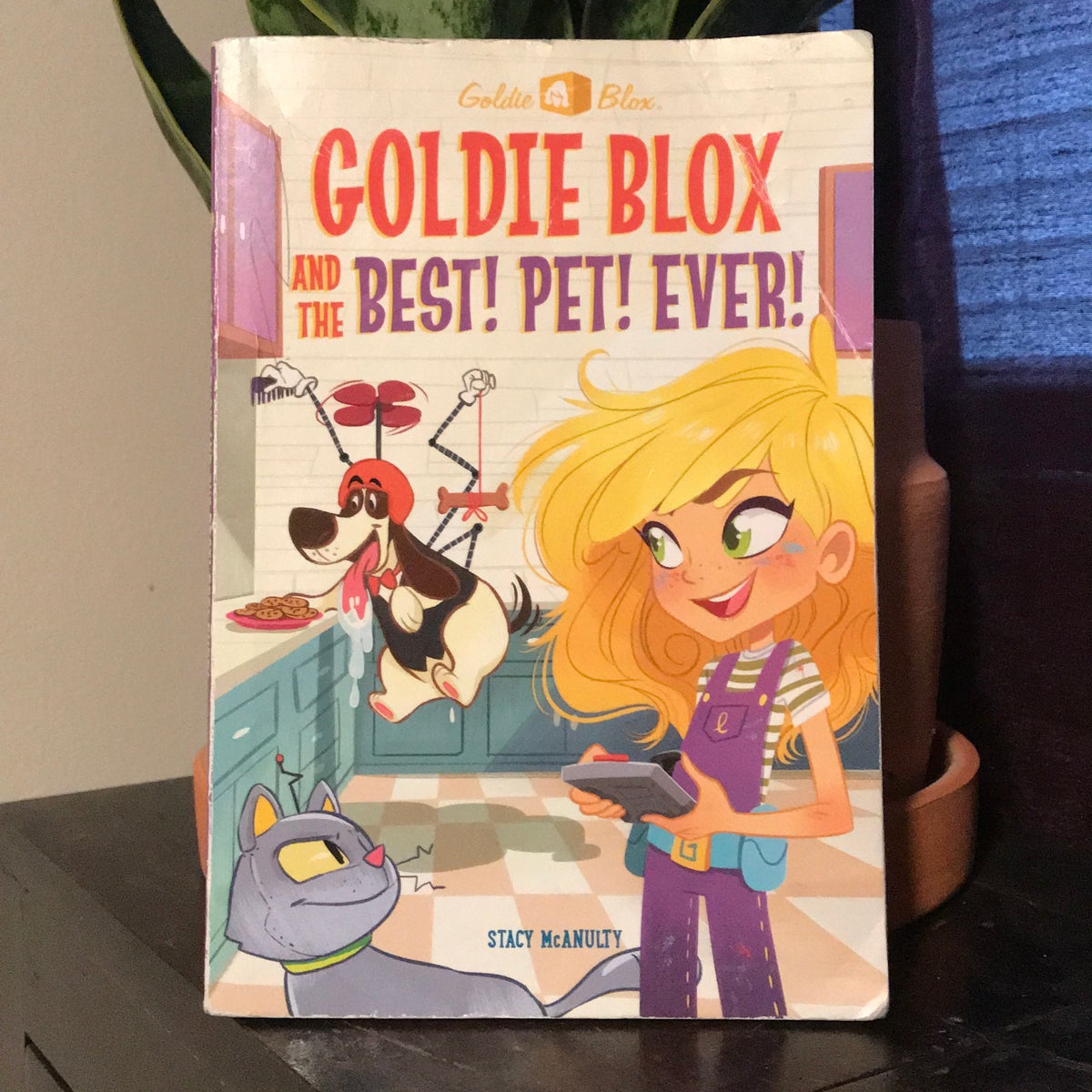 Goldie Blox and the Best! Pet! Ever! (GoldieBlox) by Stacy McAnulty ...