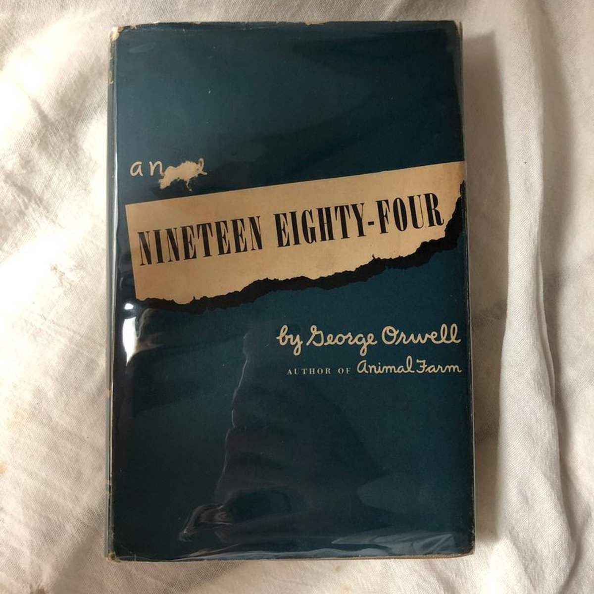 Modern Classics Orwell in Spain by George. Orwell, Christopher Hitchens