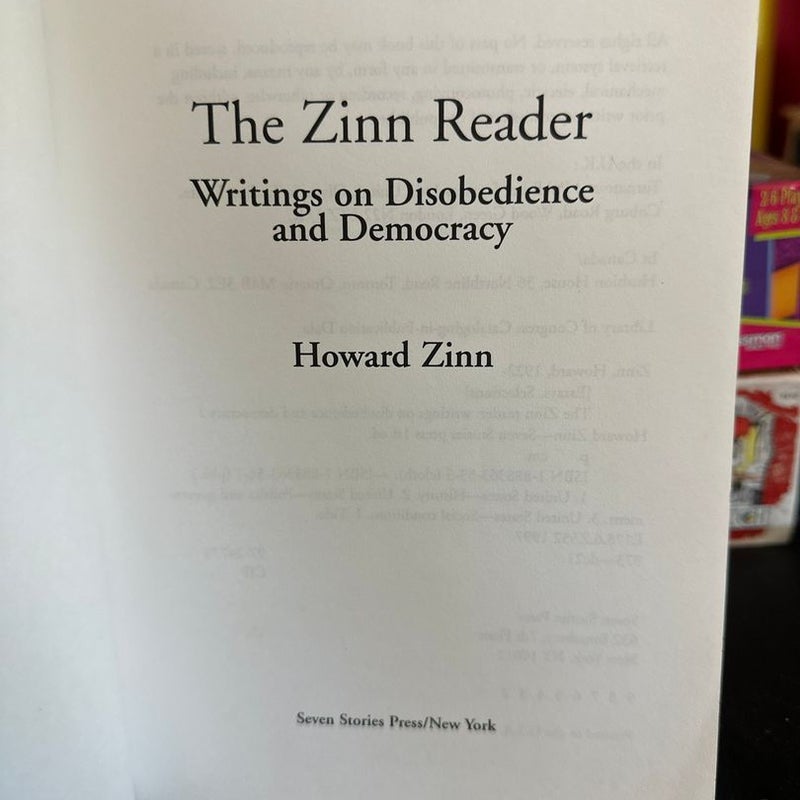 The Zinn Reader by Howard Zinn, Paperback | Pangobooks