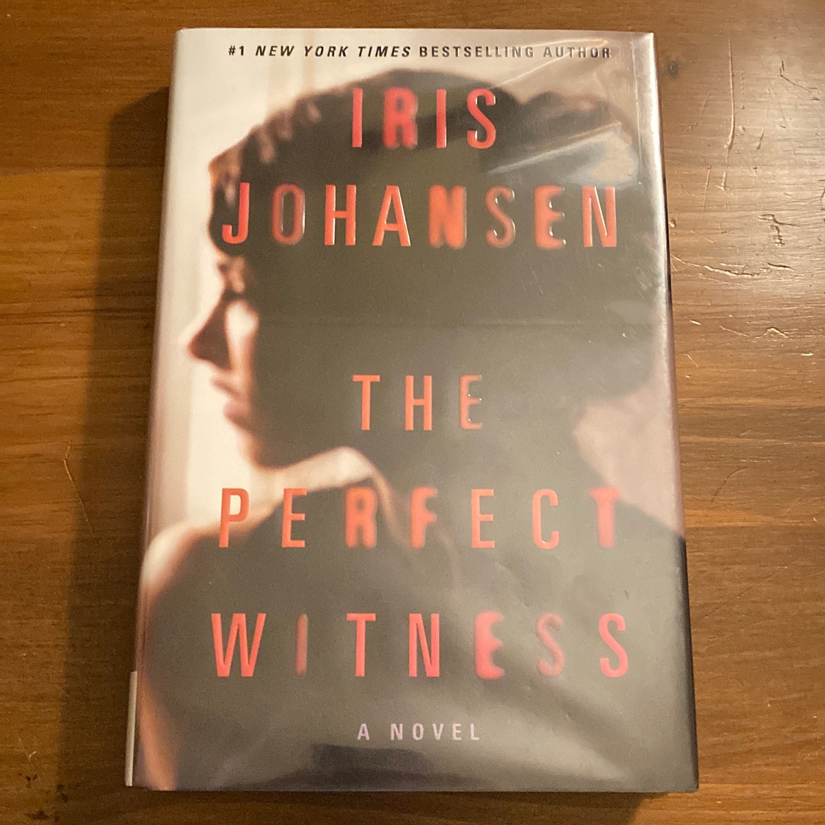 The Perfect Witness by Iris Johansen, Hardcover | Pangobooks