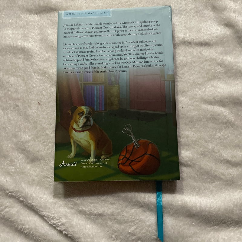 Murder Simply Played by Rachael O. Phillips , Hardcover | Pangobooks