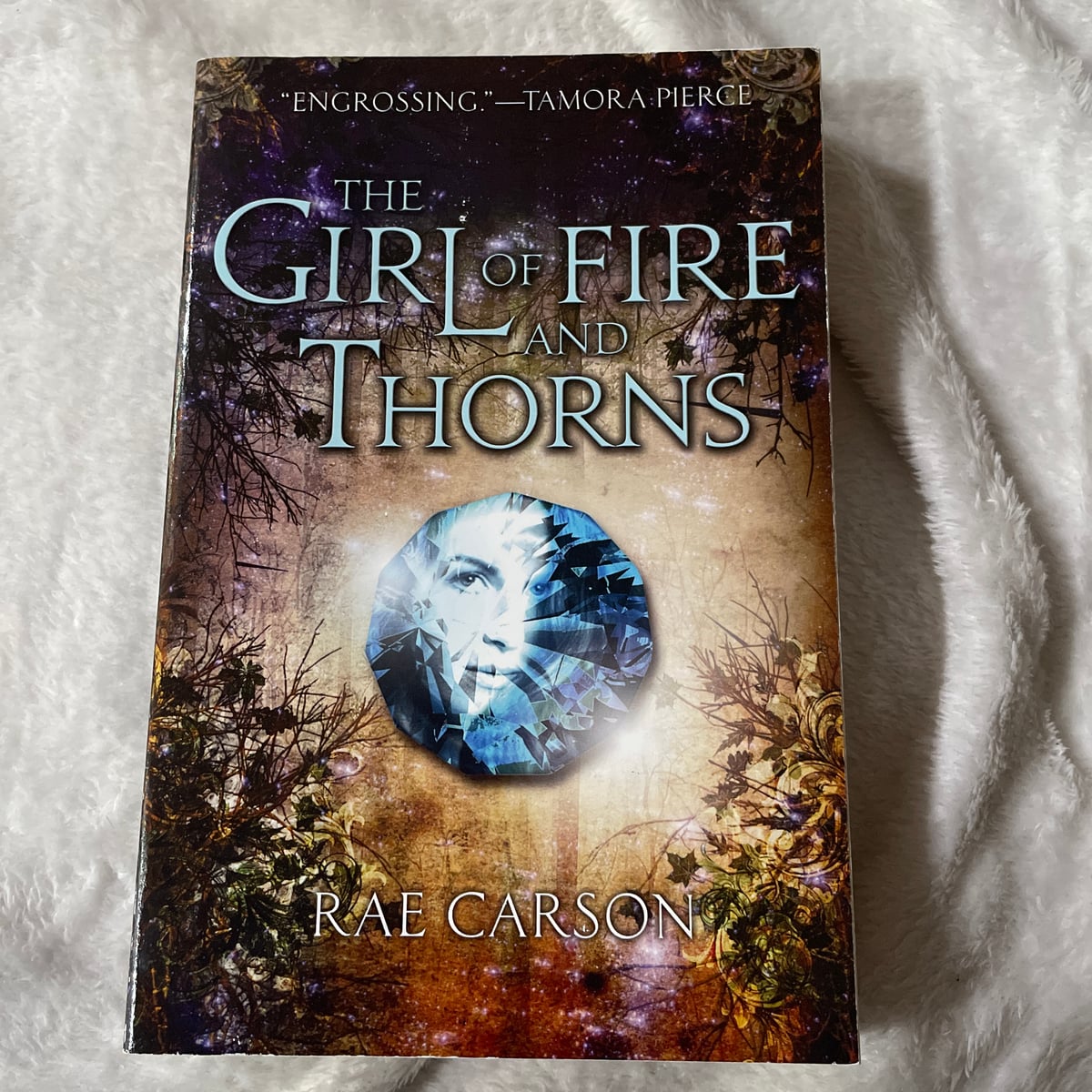 The Girl of Fire and Thorns by Rae Carson, Paperback | Pangobooks