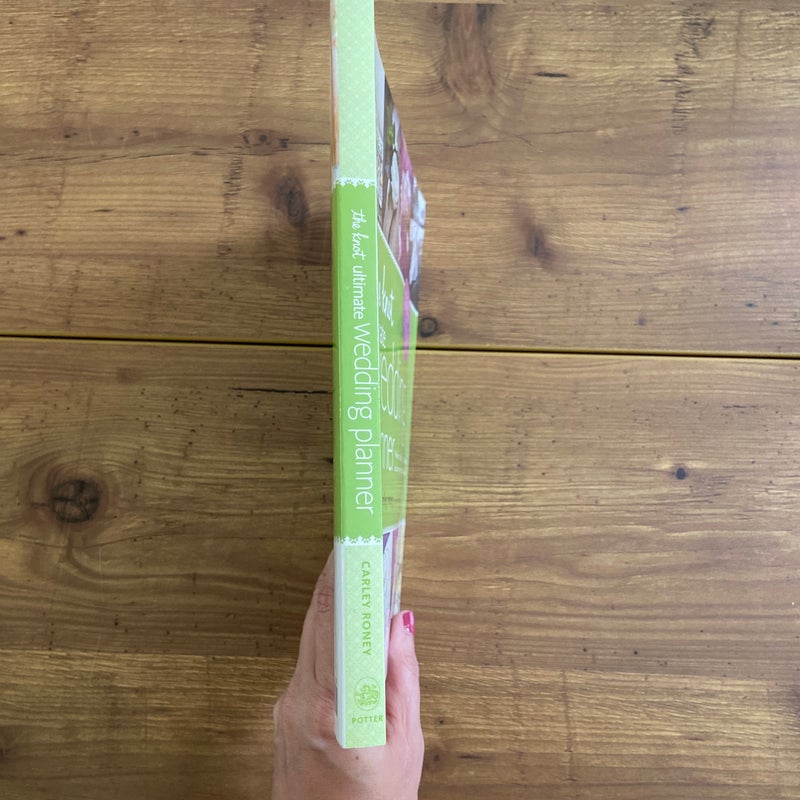 The Knot Ultimate Wedding Planner [Revised Edition] by Carley Roney