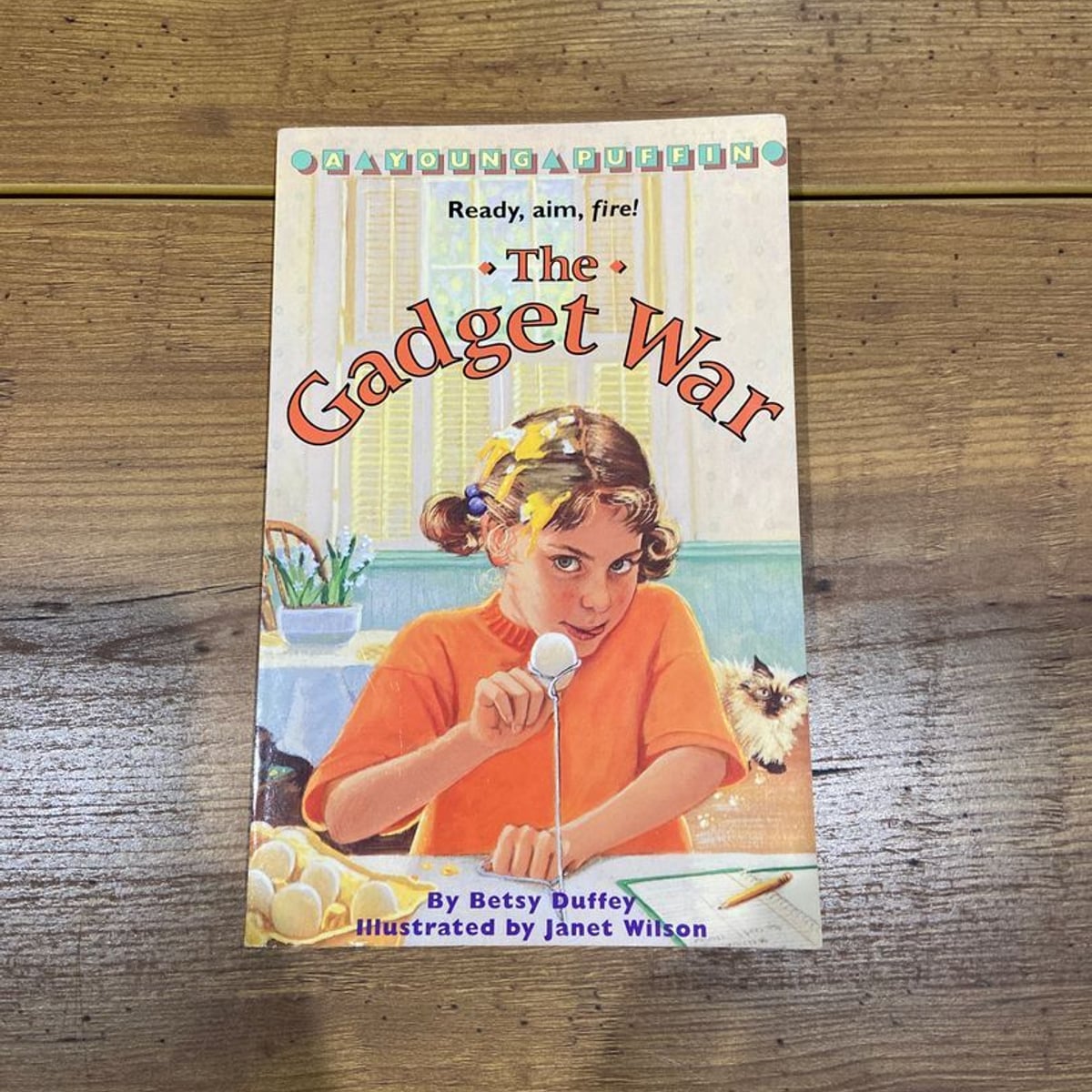The Gadget War by Betsy Duffey, Paperback | Pangobooks