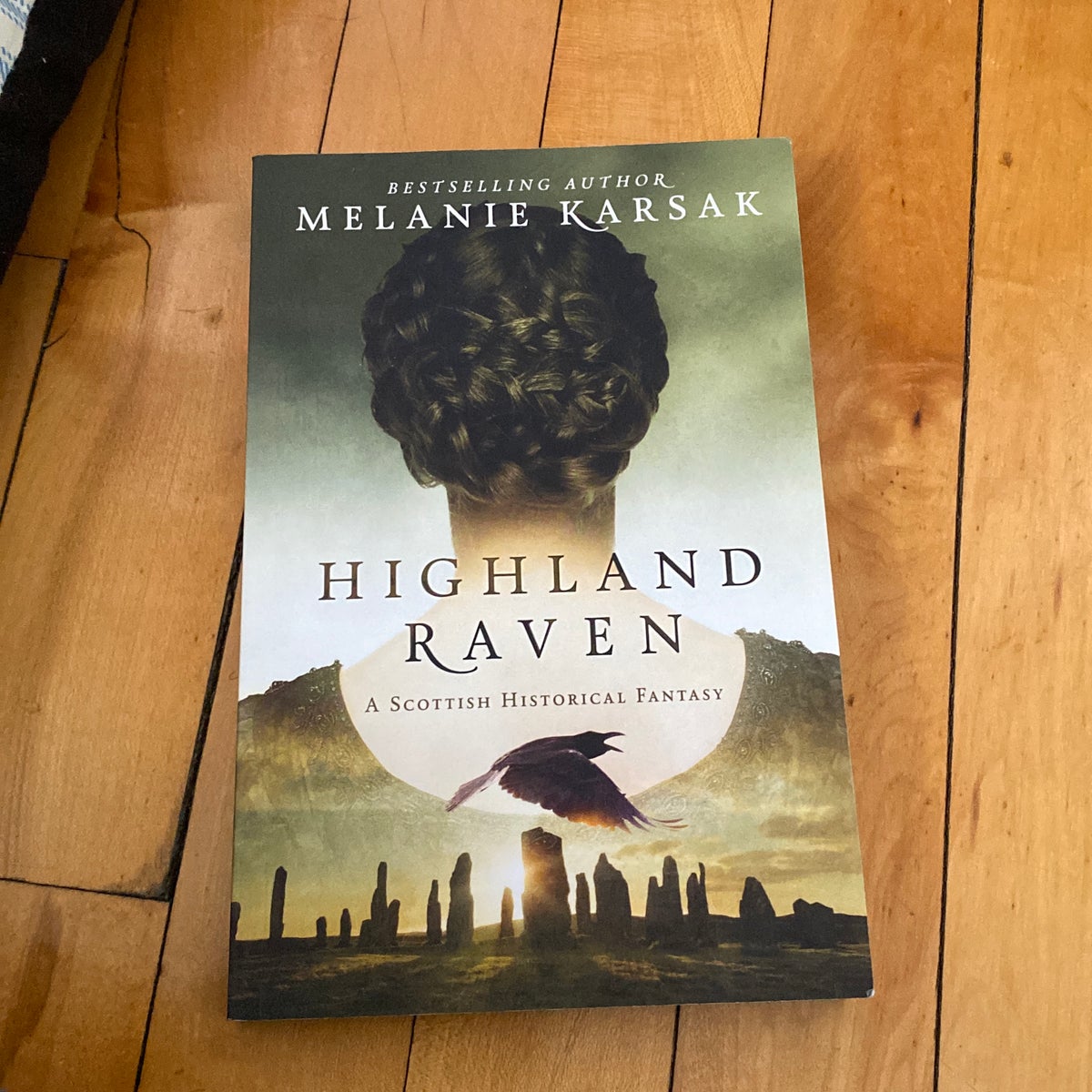 Highland Raven by Melanie Karsak | Pangobooks