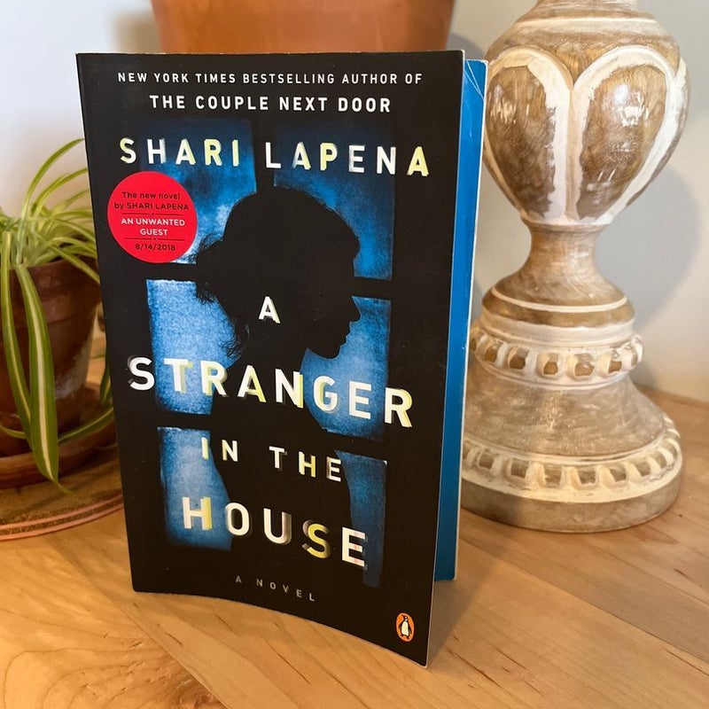 A Stranger in the House by Shari Lapena, Paperback | Pangobooks