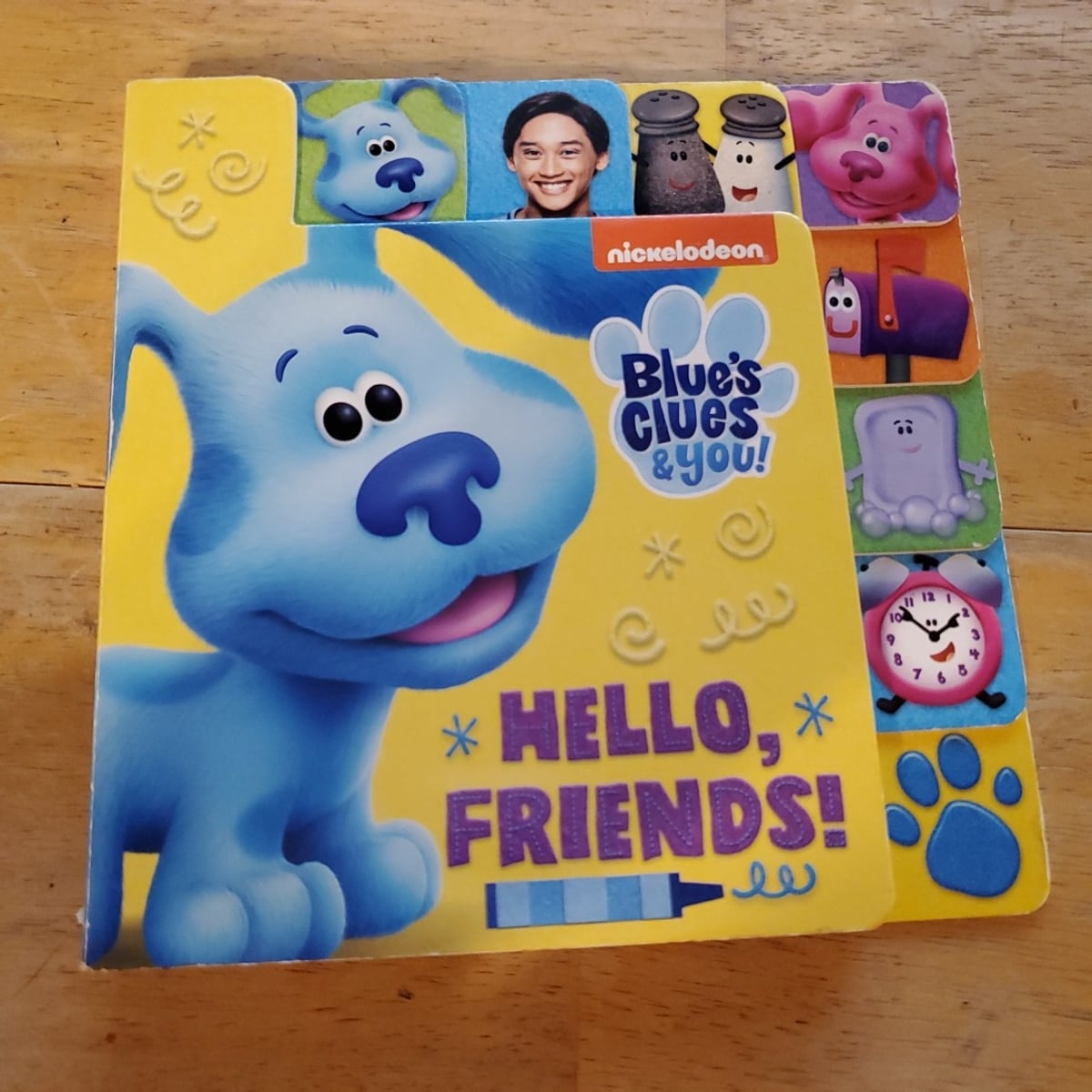 Hello, Friends! (Blue's Clues and You) by Random House | Pangobooks