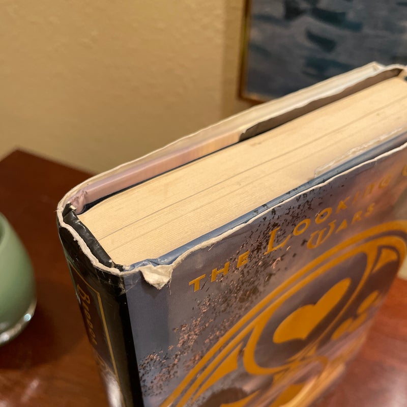 The Looking Glass Wars by Frank Beddor