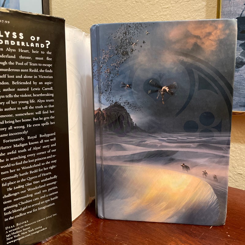 The Looking Glass Wars by Frank Beddor