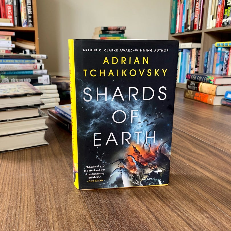 Shards of Earth by Adrian Tchaikovsky | Pangobooks