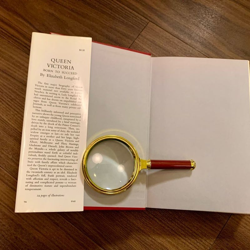 Queen Victoria: Born to Succeed by Elizabeth Longford, Hardcover ...