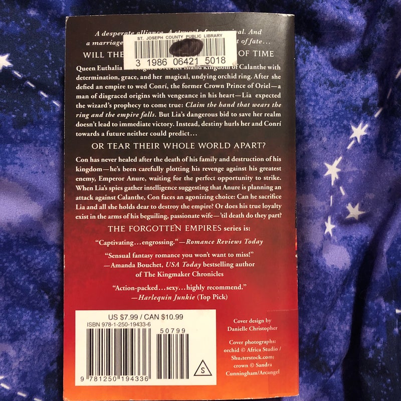 The Fiery Crown by Jeffe Kennedy, Paperback | Pangobooks