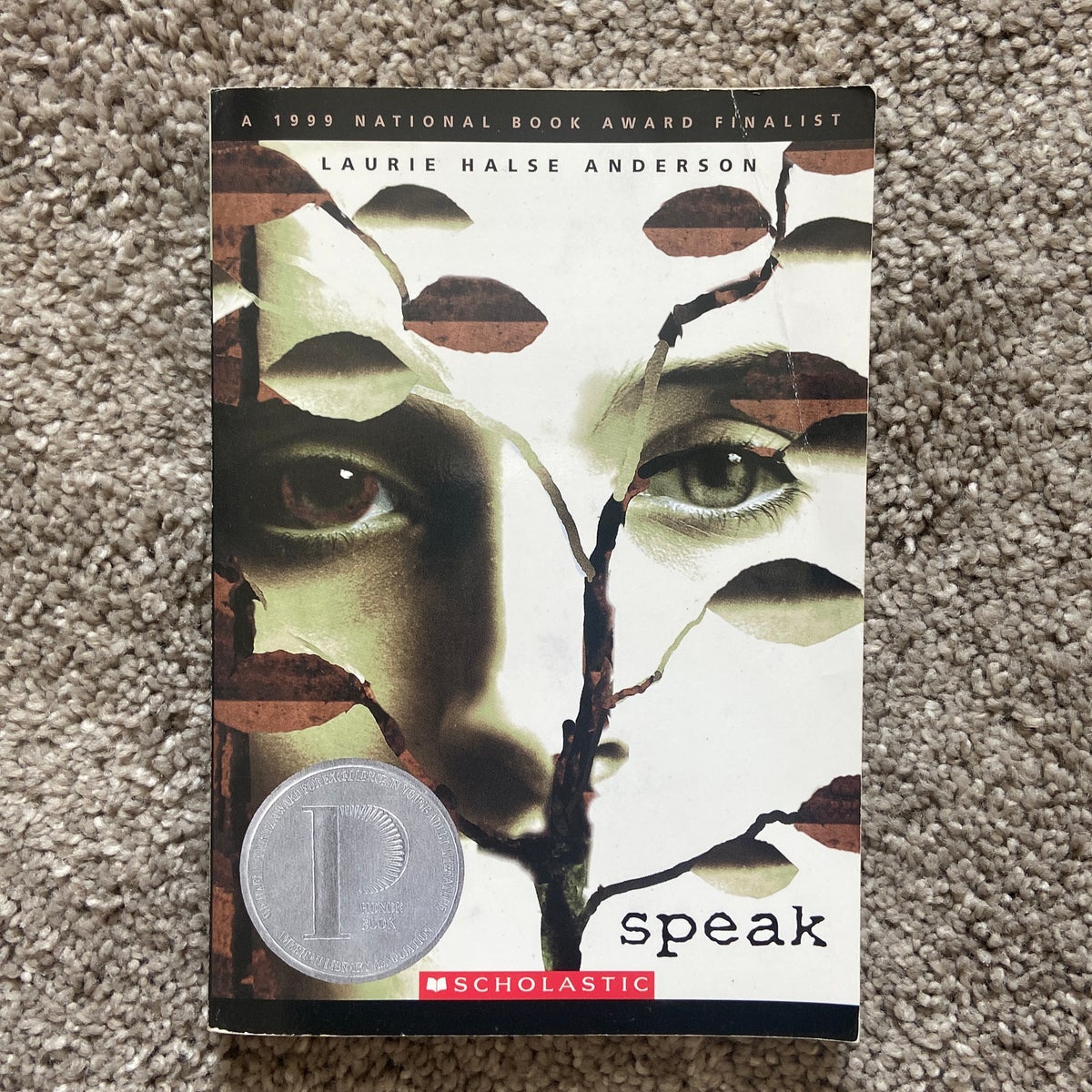 Speak by Laurie Halse Anderson, Paperback | Pangobooks