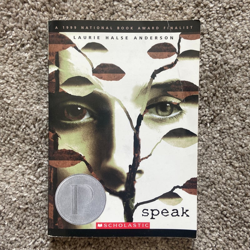 Speak by Laurie Halse Anderson, Paperback | Pangobooks