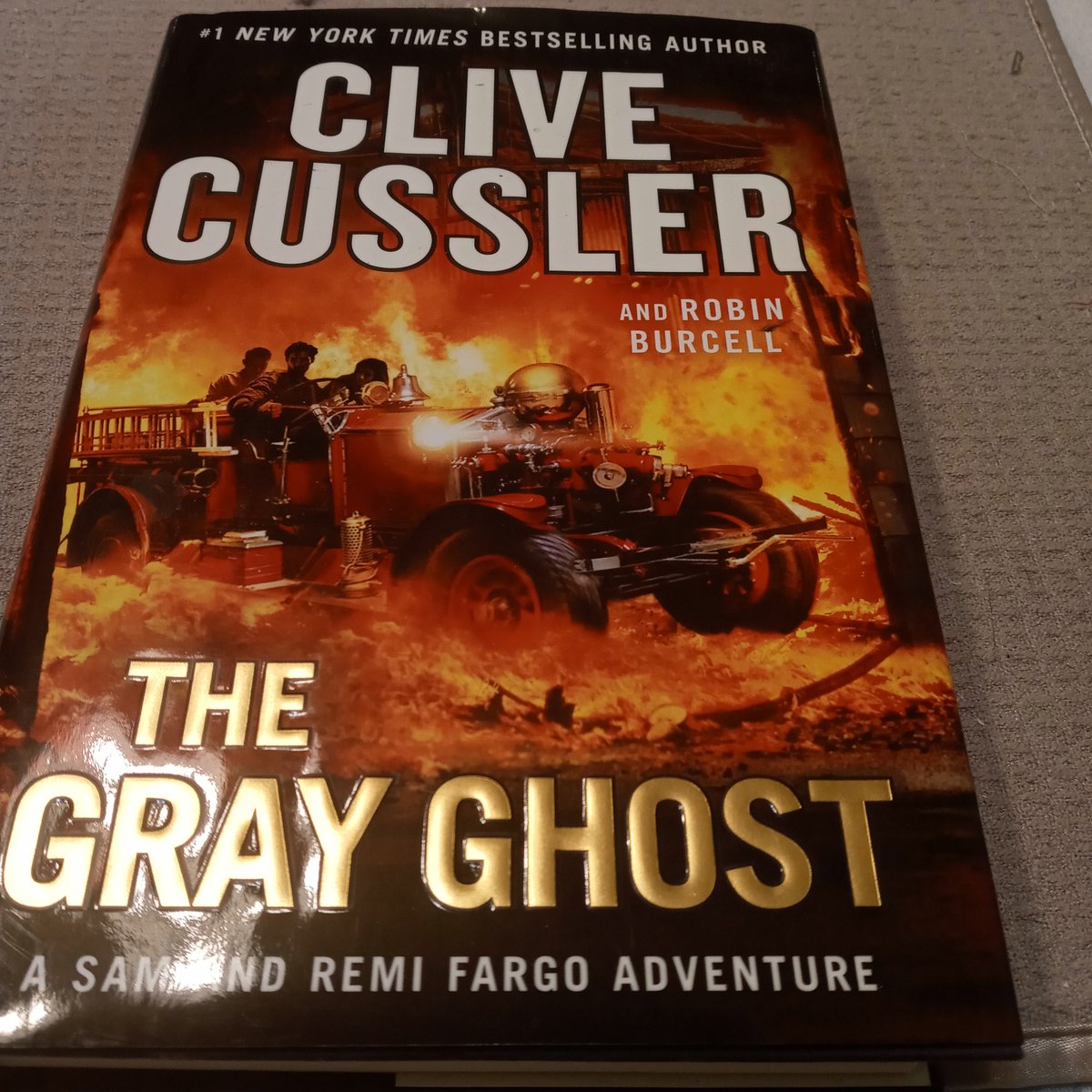 The Gray Ghost by Clive Cussler, Robin Burcell