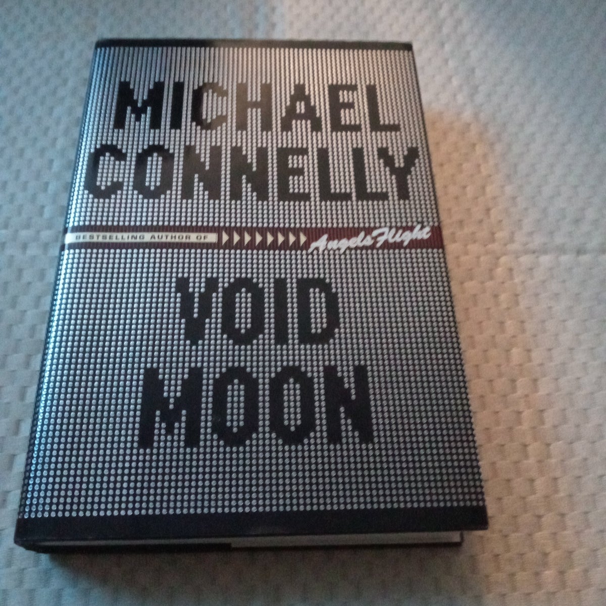 Void Moon by Michael Connelly, Hardcover | Pangobooks