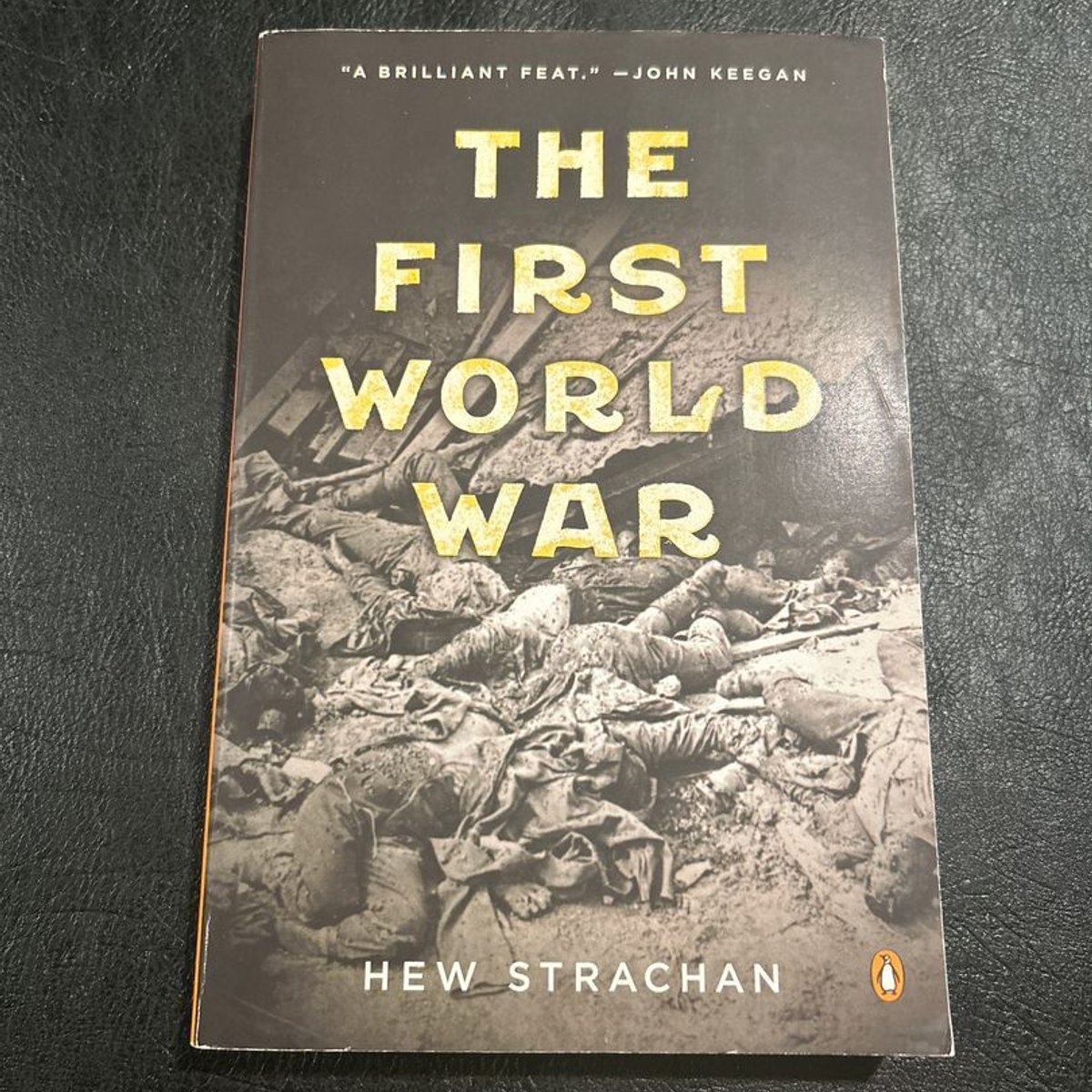 The First World War by Hew Strachan, Paperback | Pangobooks