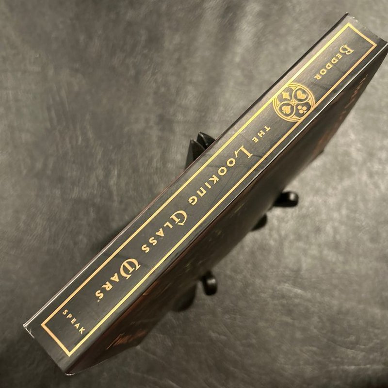 The Looking Glass Wars by Frank Beddor