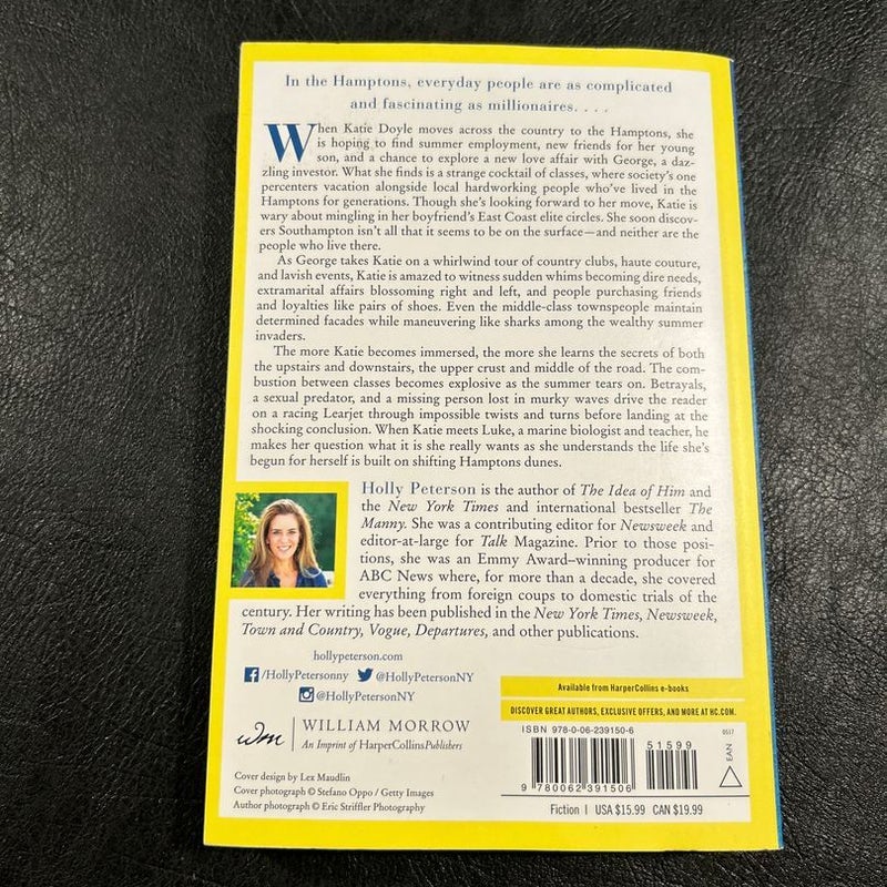 It Happens in the Hamptons by Holly Peterson