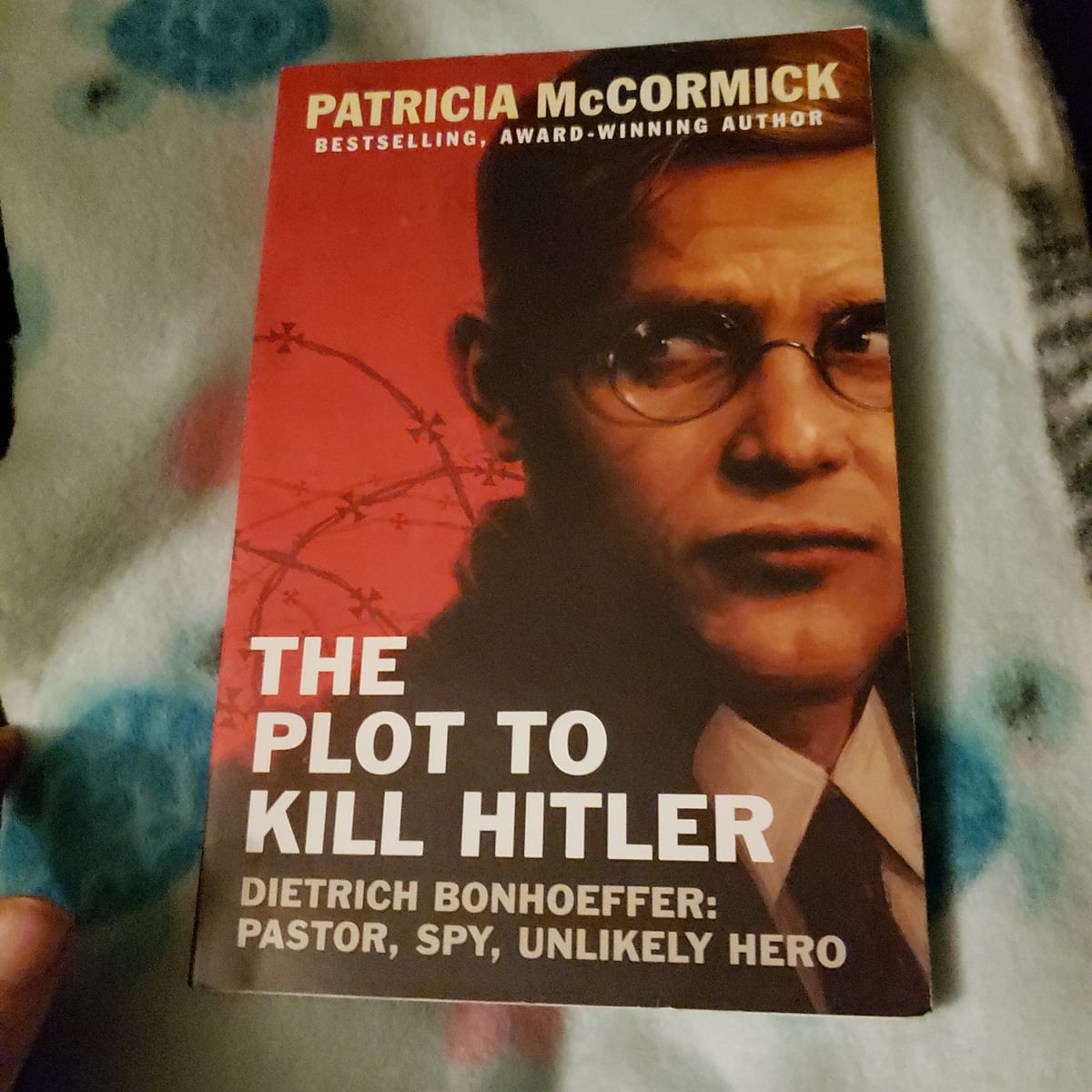 The Plot to Kill Hitler by Patricia McCormick , Paperback | Pangobooks