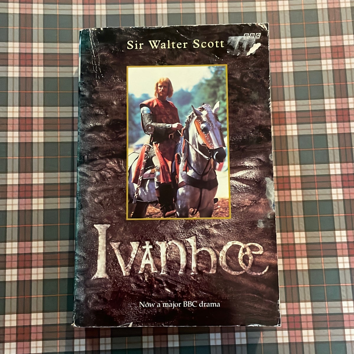 Ivanhoe by Walter Scott (Editor), Paperback | Pangobooks