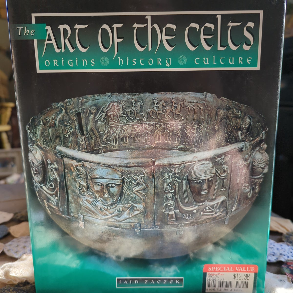 The Art of the Celts by Iain Zaczek