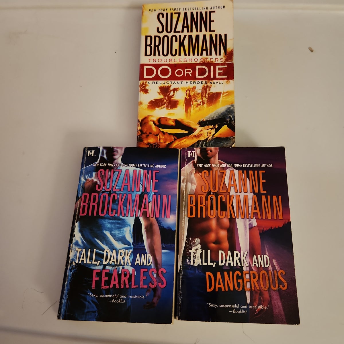 Tall, Dark and Fearless by Suzanne Brockmann, Paperback | Pangobooks