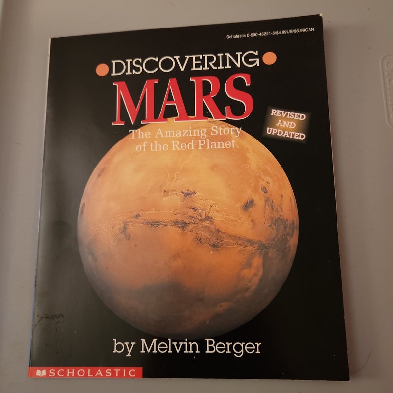 Discovering Mars by Melvin Berger, Mary Kay Carson