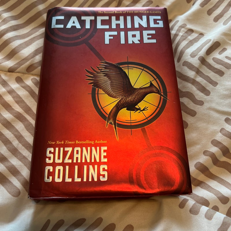 Catching Fire by Suzanne Collins, Hardcover | Pangobooks