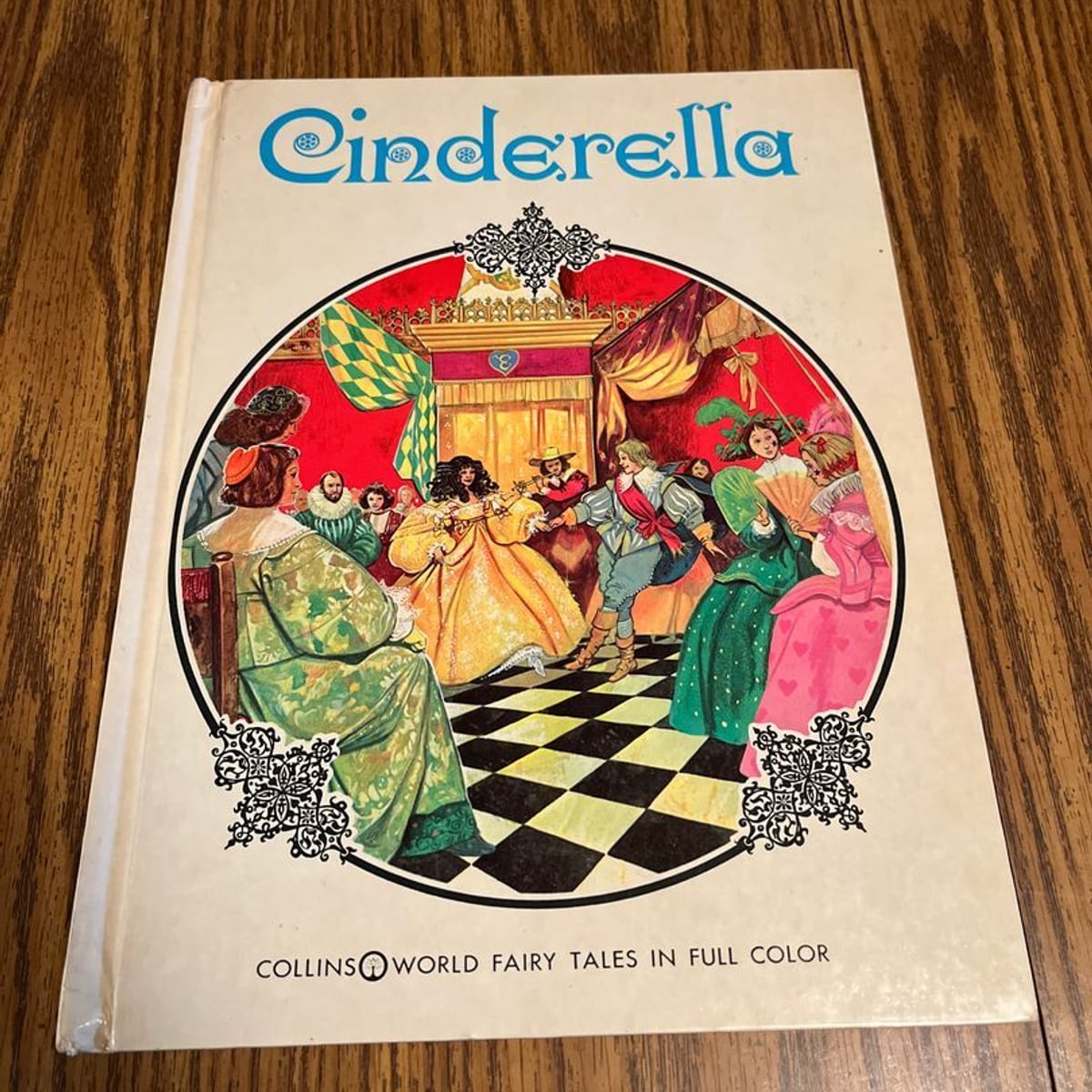 Cinderella (1972) retold by Jane Carruth and illustrated by Elisabeth ...