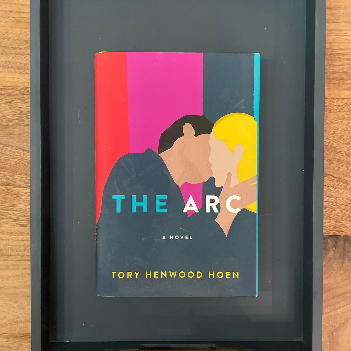 The Arc by Tory Henwood Hoen, Hardcover | Pangobooks