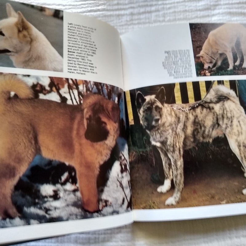 The Book of the Akita by Joan McDonald Brearley, Hardcover | Pangobooks