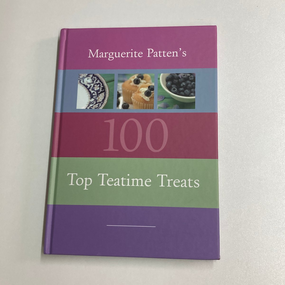 Marguerite Patten's 100 Top Teatime Treats by Marguerite Patten ...