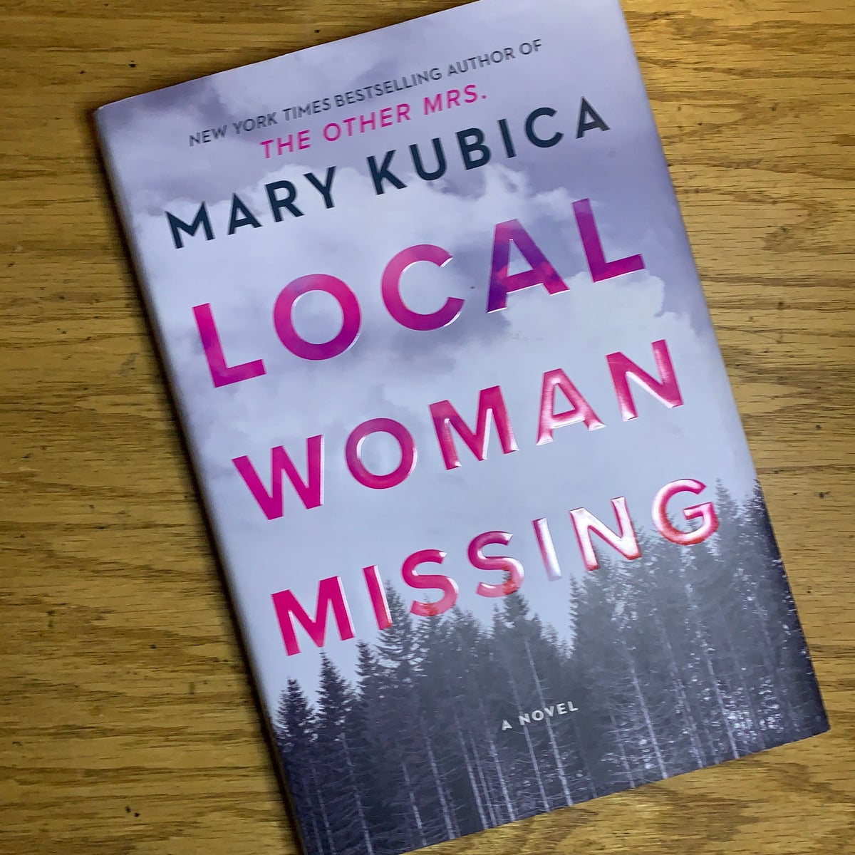 Local Woman Missing by Mary Kubica, Hardcover | Pangobooks