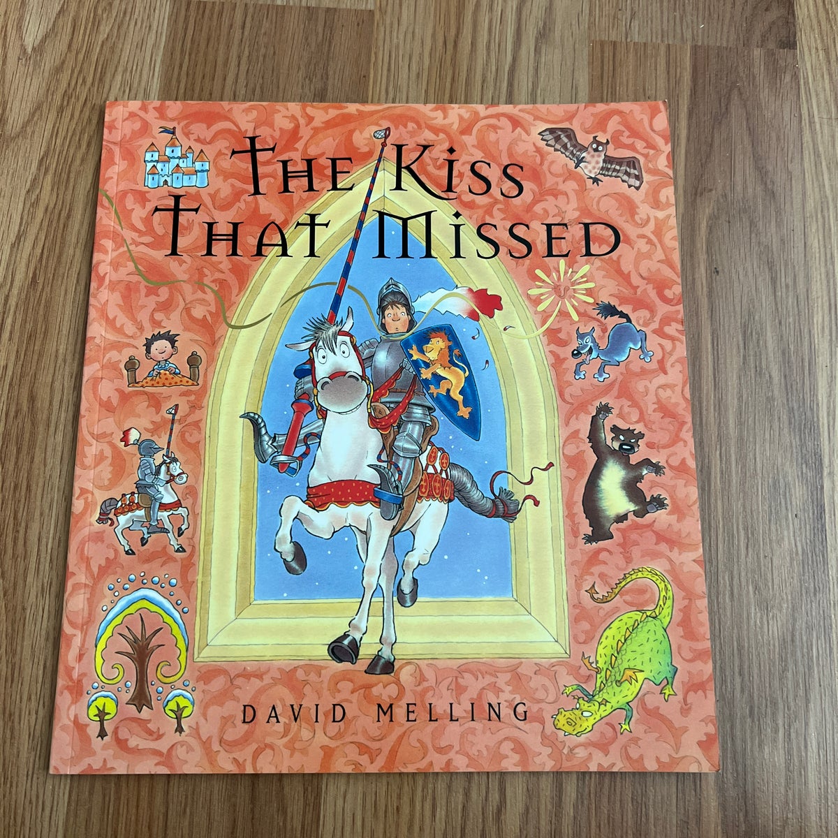 The Kiss That Missed by David Melling (Illustrator), Paperback | Pangobooks