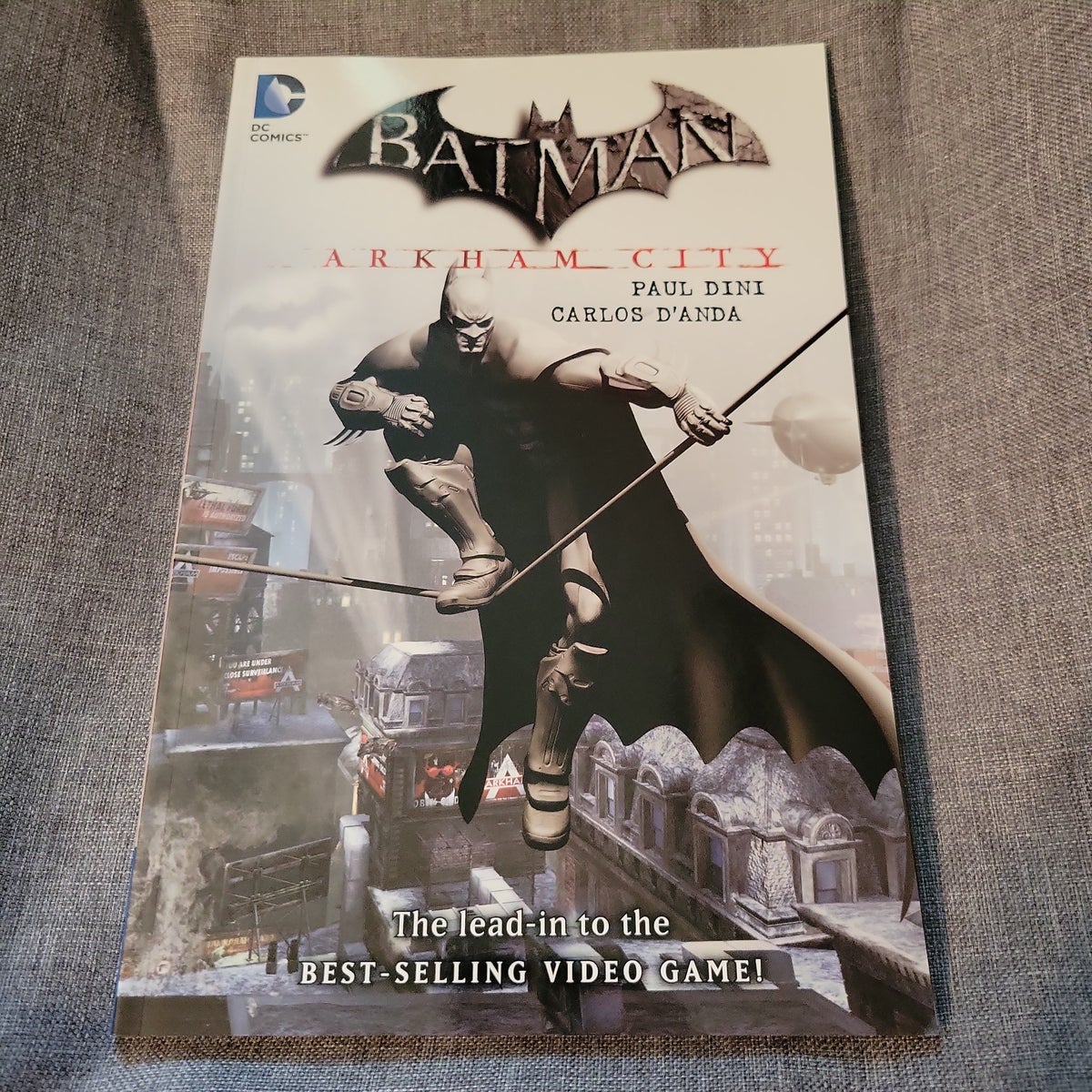 Batman - Arkham City by Paul Dini, Paperback | Pangobooks