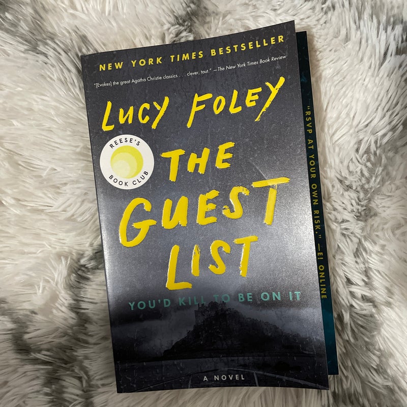 The Guest List by Lucy Foley, Paperback | Pangobooks