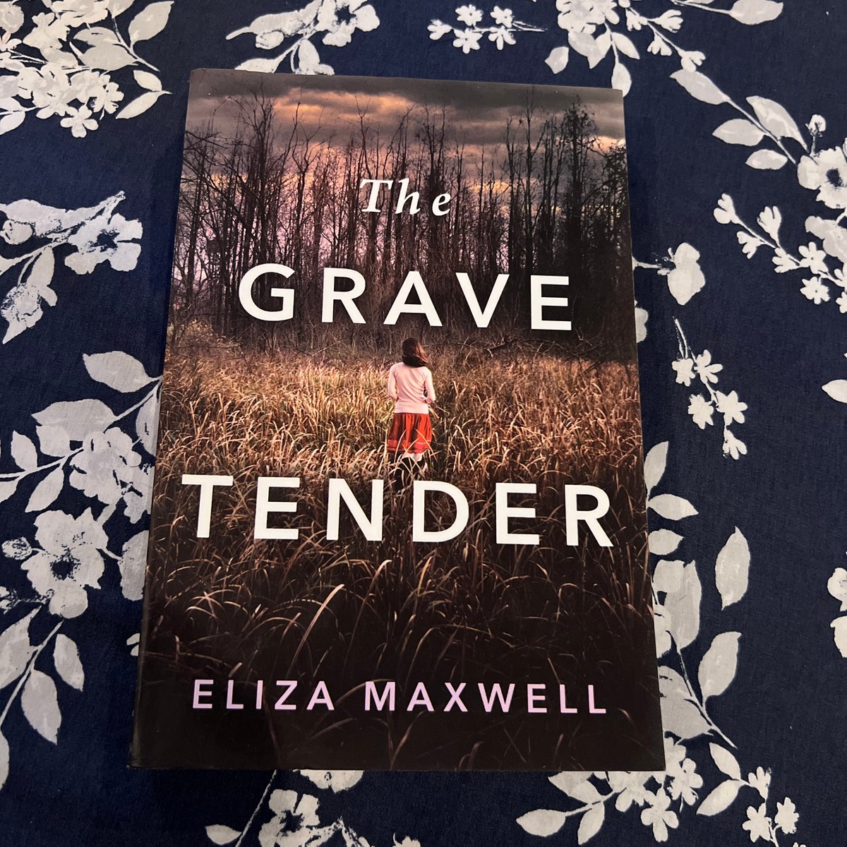The Grave Tender by Eliza Maxwell | Pangobooks