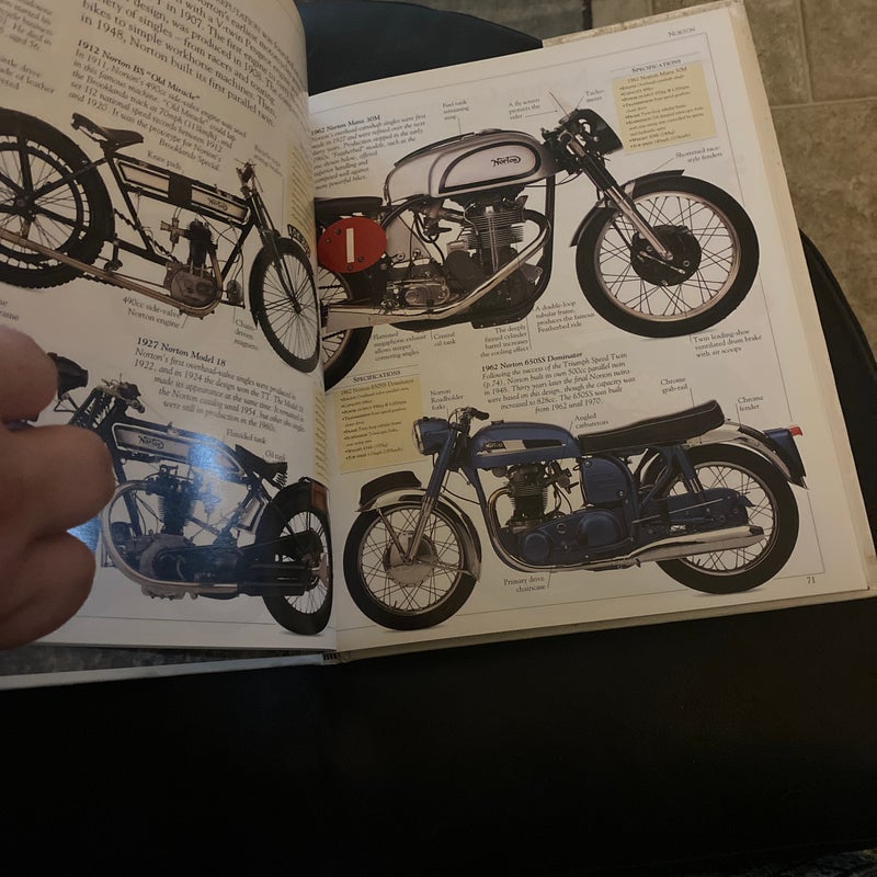 The Ultimate Motorcycle Book by Hugo Wilson, Ed Youngblood