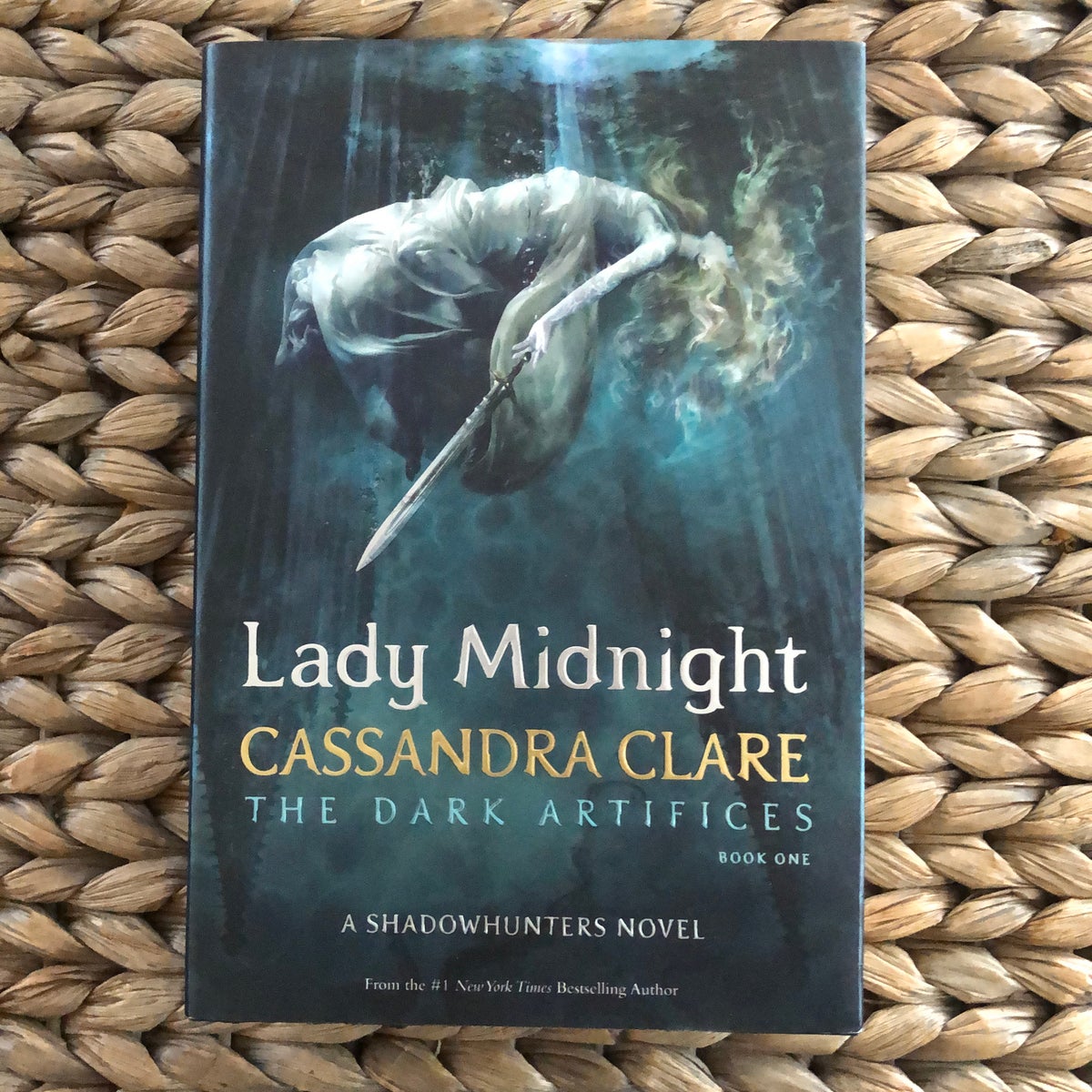 Lady Midnight by Cassandra clare, Hardcover | Pangobooks
