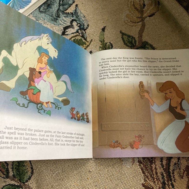 Walt Disney’s Cinderella by Nikki Grimes , Paperback | Pangobooks