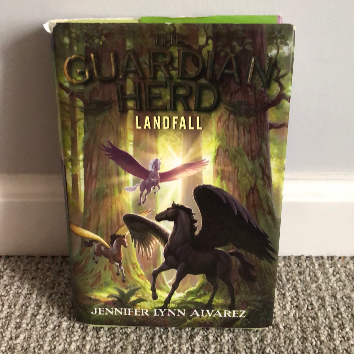 The Guardian Herd: Landfall by Jennifer Lynn Alvarez