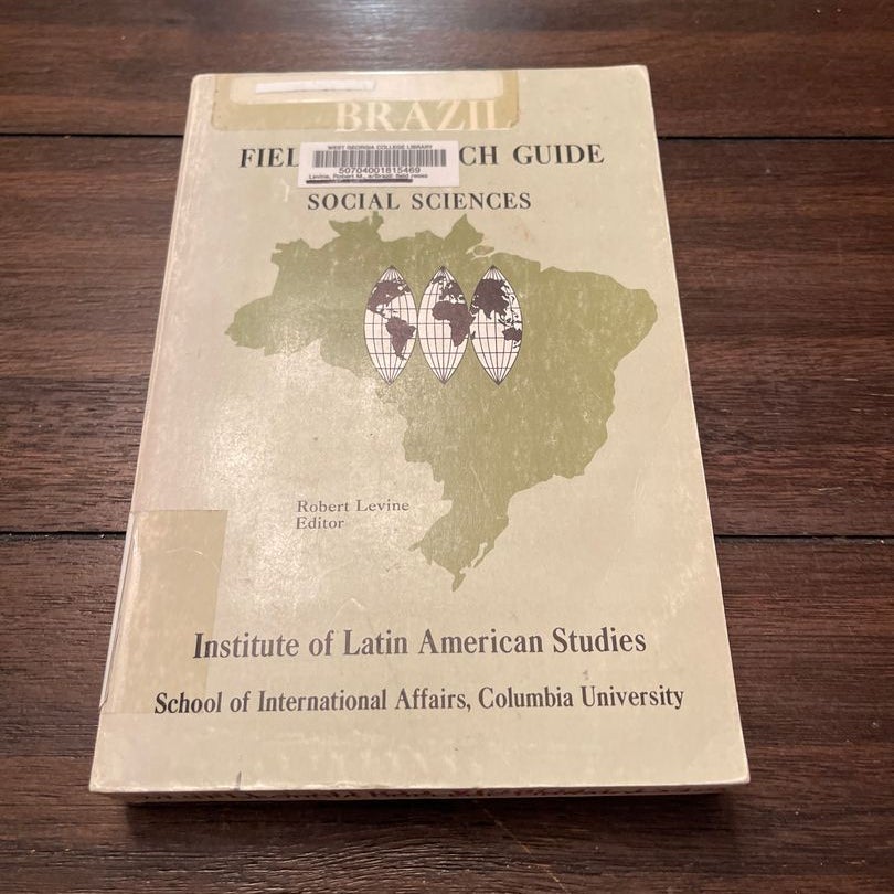 Brazil- Field Research Guide by Robert Levine , Paperback | Pangobooks