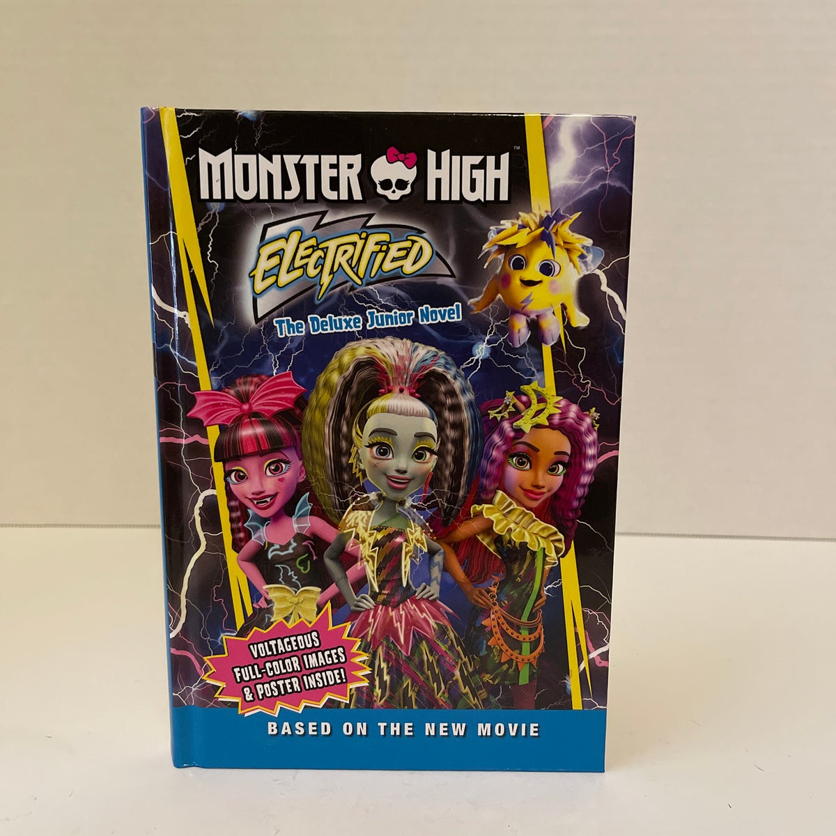Monster High: Electrified: the Deluxe Junior Novel by Perdita Finn