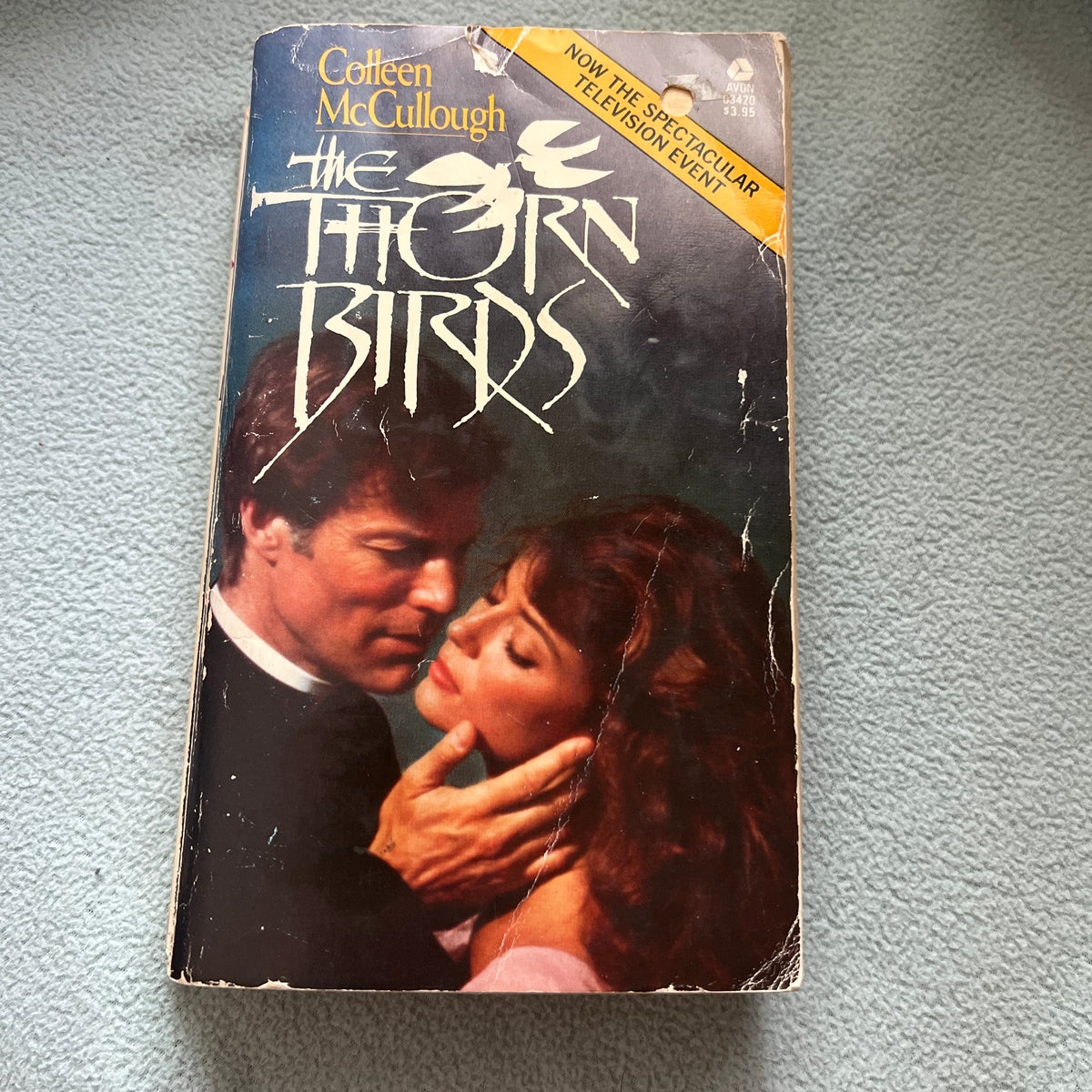 The Thorn Birds by Colleen McCullough, Paperback | Pangobooks