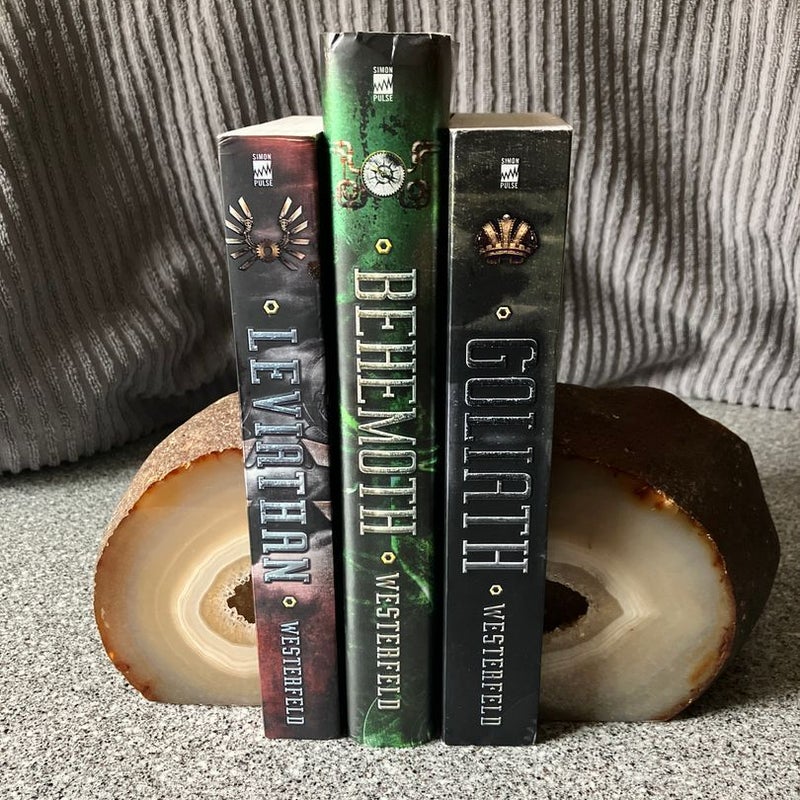 Leviathan Trilogy BUNDLE by Scott Westerfeld, Paperback | Pangobooks