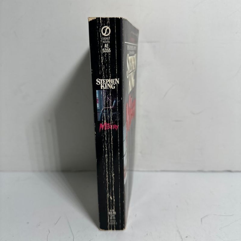 Misery by Stephen King, Paperback | Pangobooks